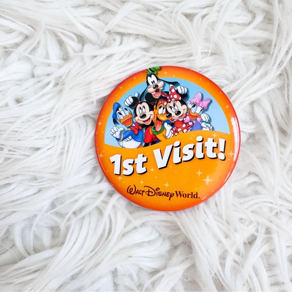 Disney | Accessories | Disney Walt Disney World St Visit Button Pin ...